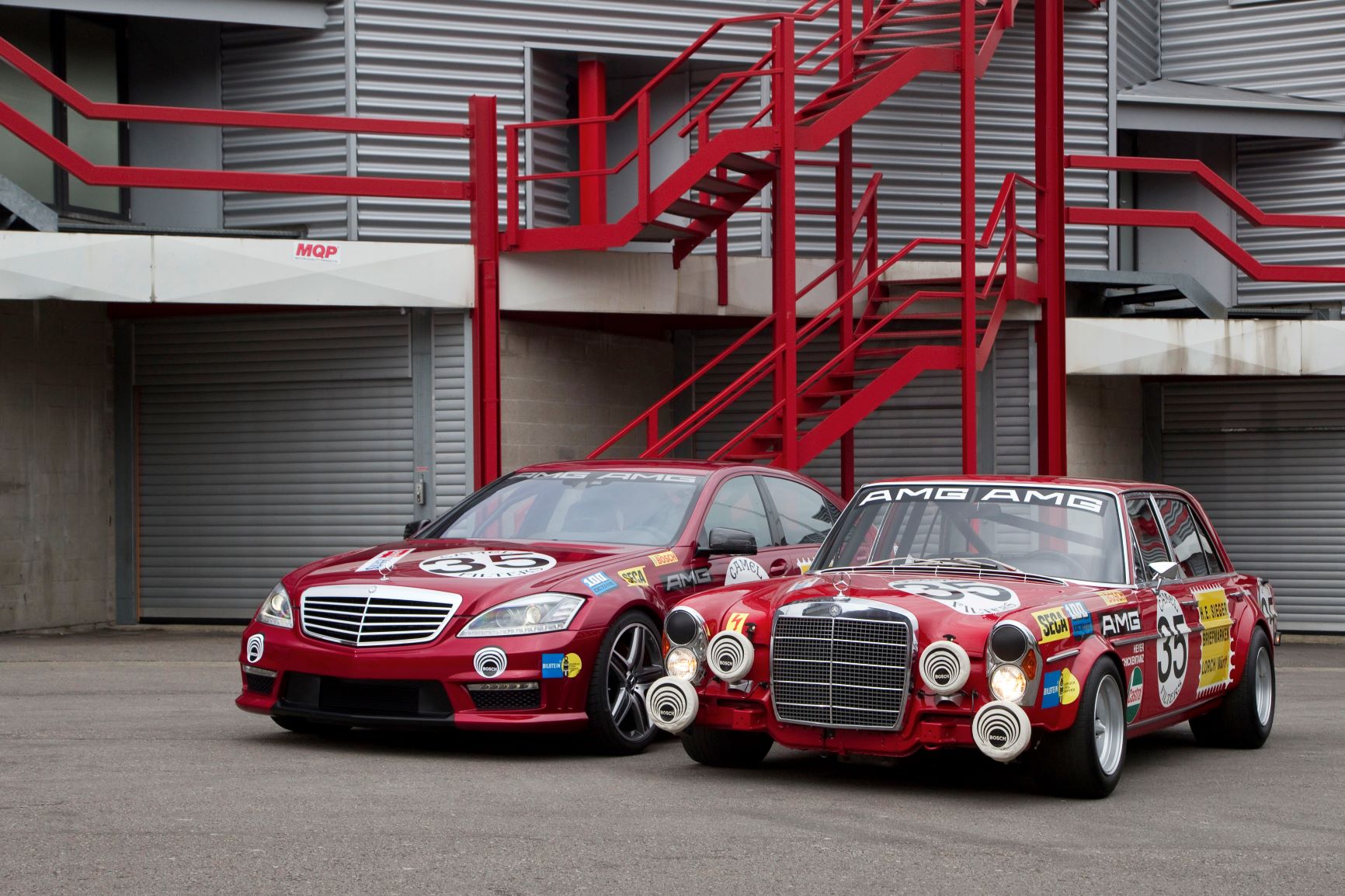 En la celebración de los 55 años de Mercedes-AMG, recordamos al “Rote ...