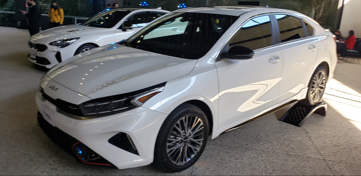Kia México celebra 7 años de éxitos – Carnews