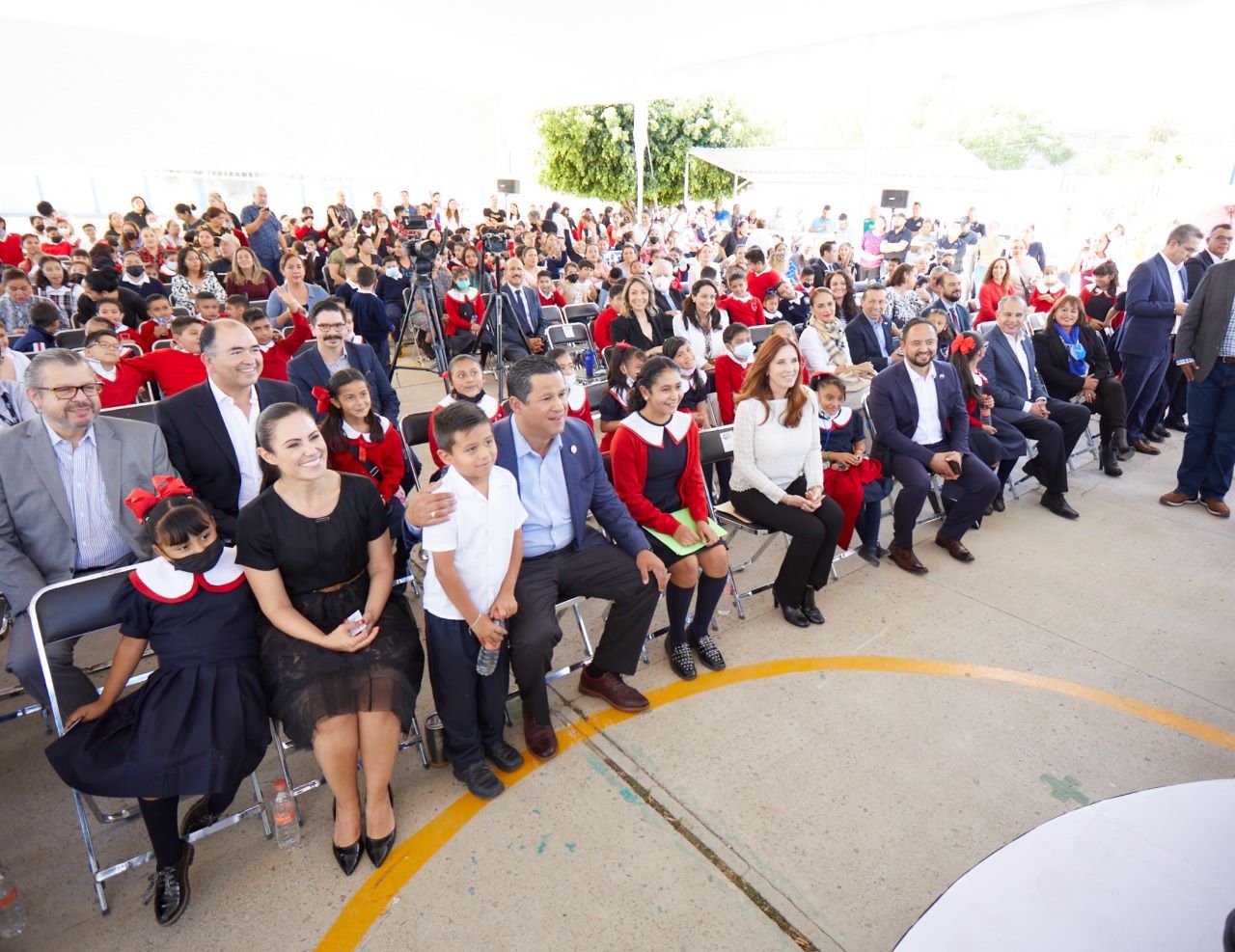 Comité Cívico de Ford, Distribuidores y Fundación BBVA apoyan a la ...